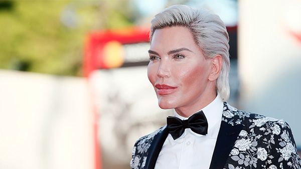 Historia de la Barbie humana Jessica Alves