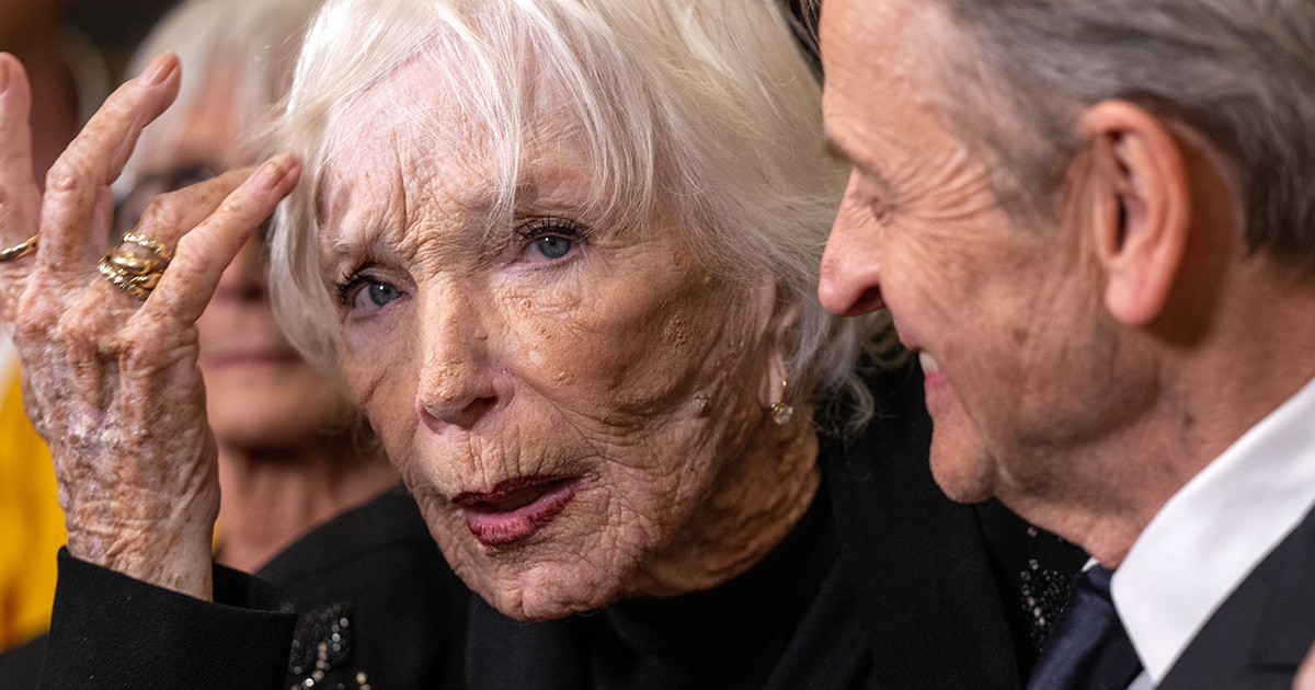 A sus 91 años, esta legendaria actriz sigue llamando la atención tras ...