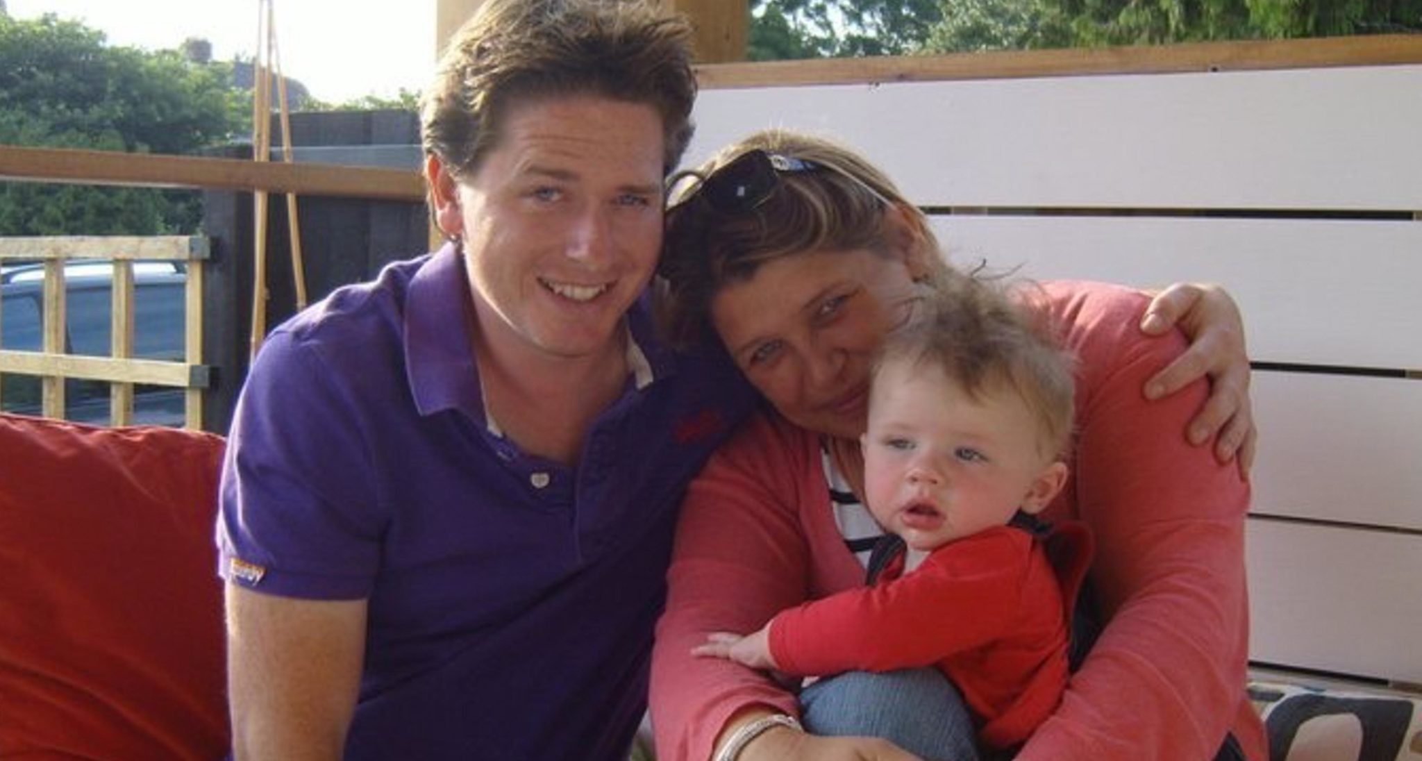 Dad left unrecognizable after losing his lips and four limbs to flesh ...