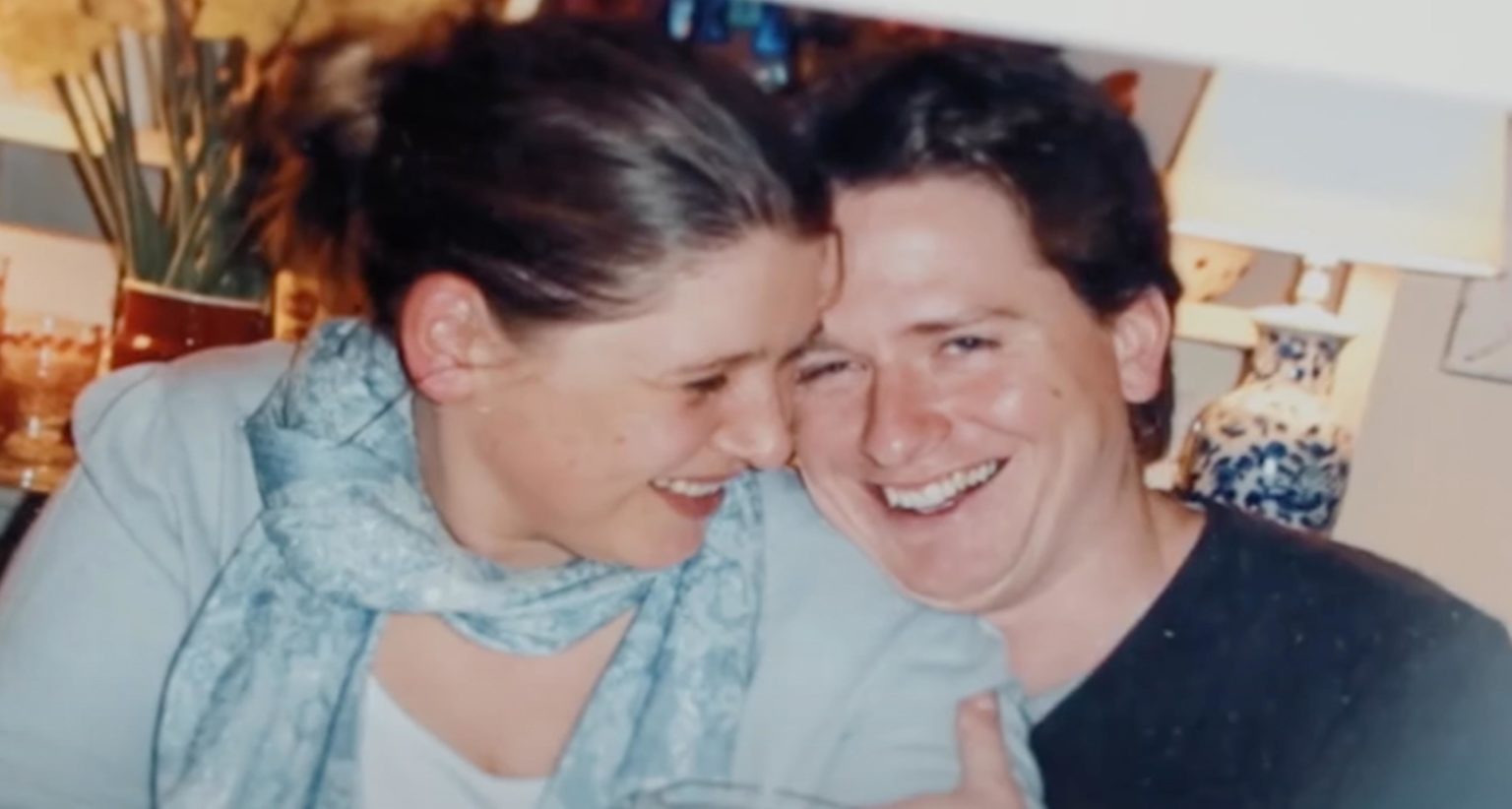 Dad left unrecognizable after losing his lips and four limbs to flesh ...