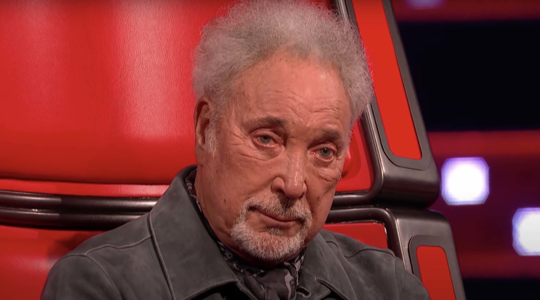 Tom Jones speaks out on his health following rumors of him collapsing ...