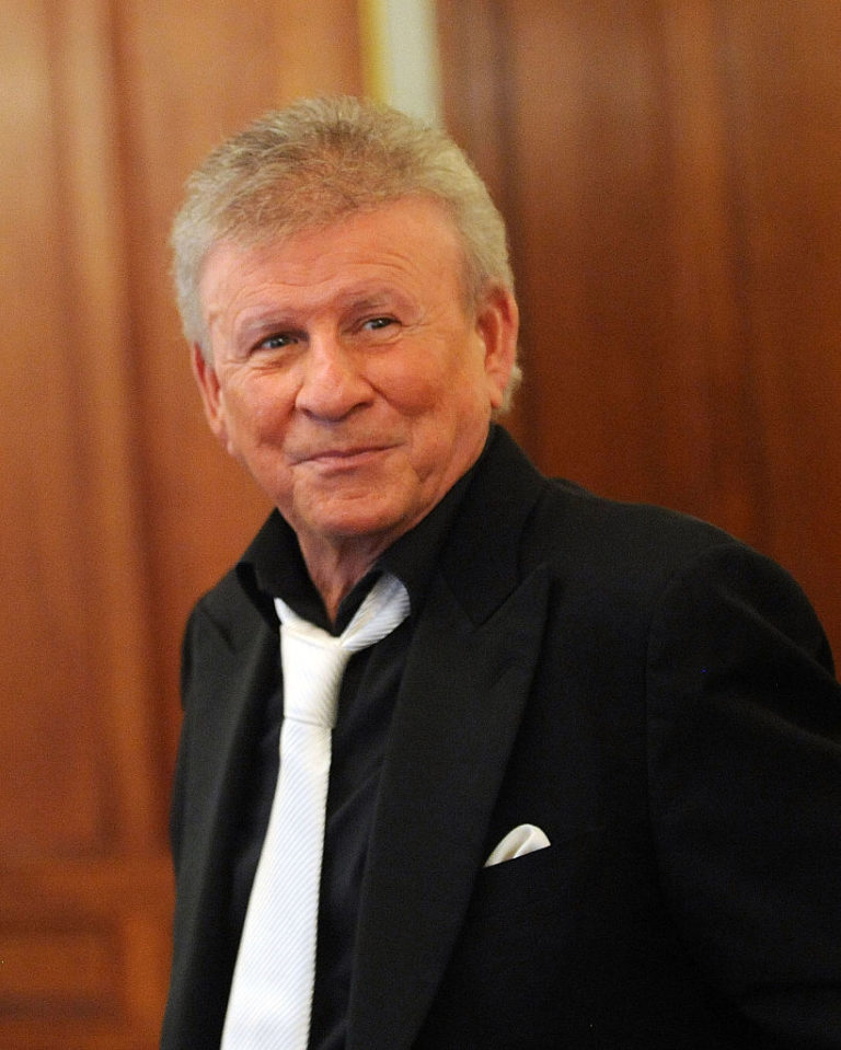 The story behind 60’s teen heart-throb Bobby Rydell – look at him today