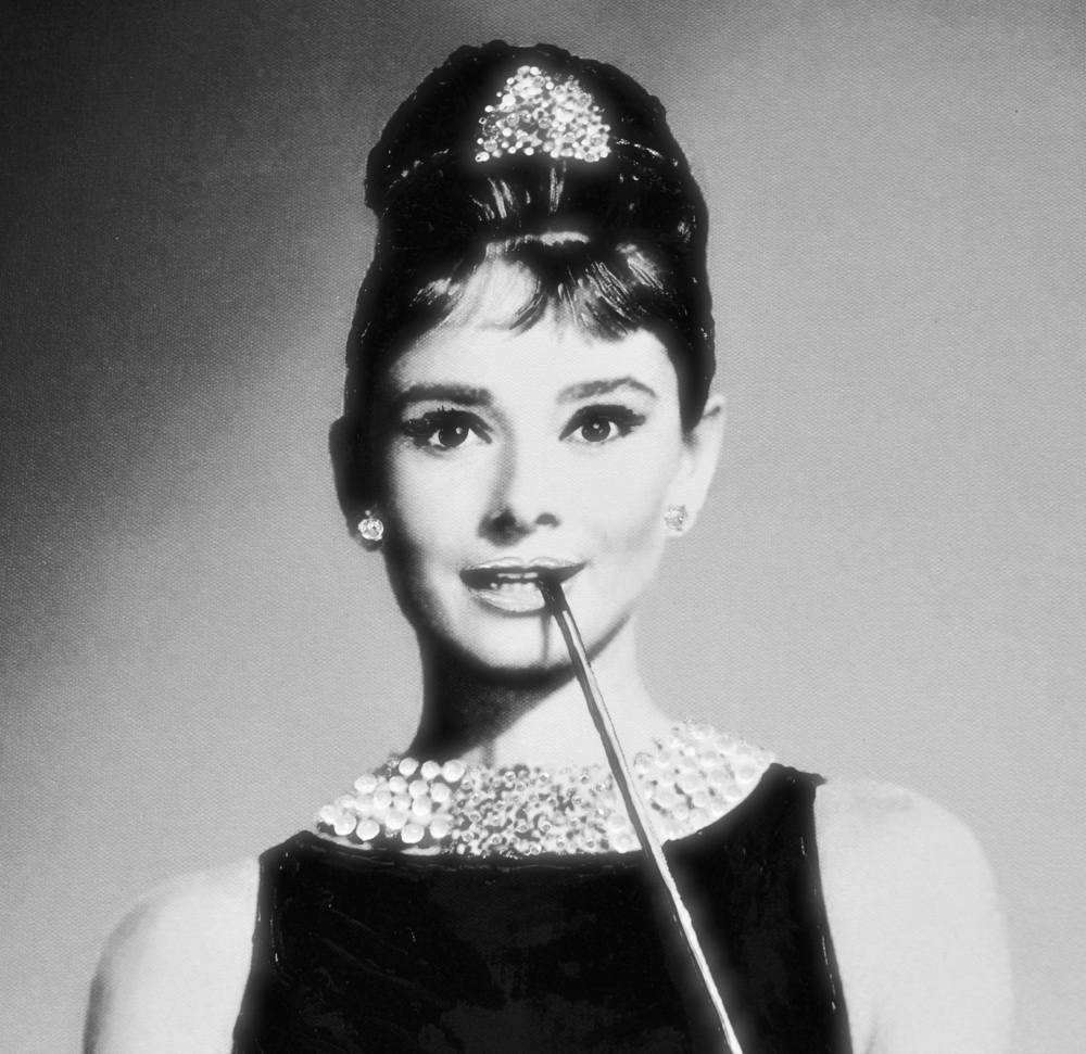 Audrey Hepburn's granddaughter looks like her late grandmother
