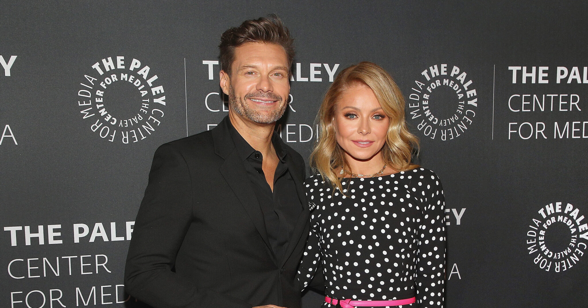 Ryan Seacrest and Kelly Ripa say goodbye, shed tears on Ryan's last day ...