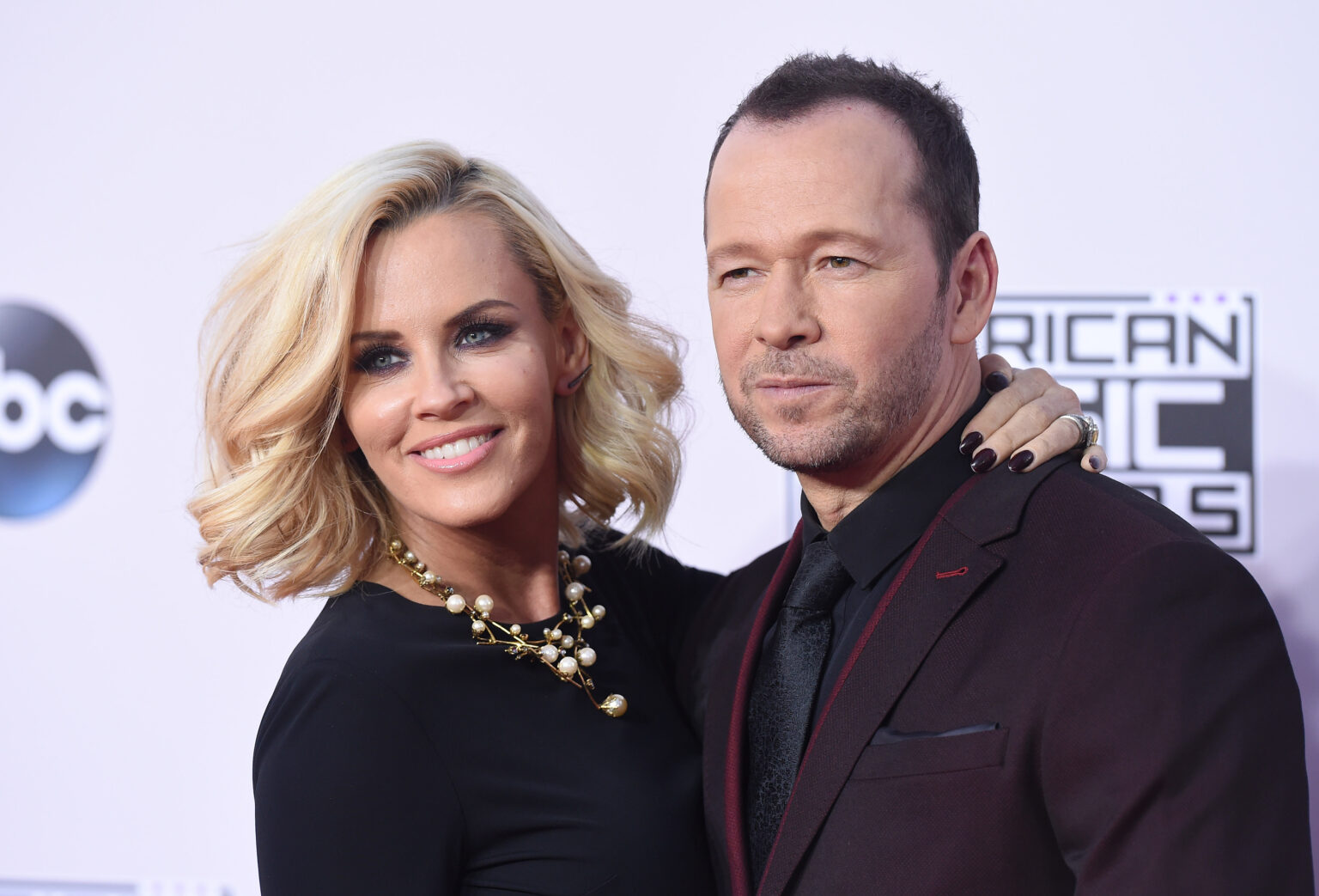 Donnie Wahlberg hands single mom jaw-dropping tip at IHOP – tells her ...