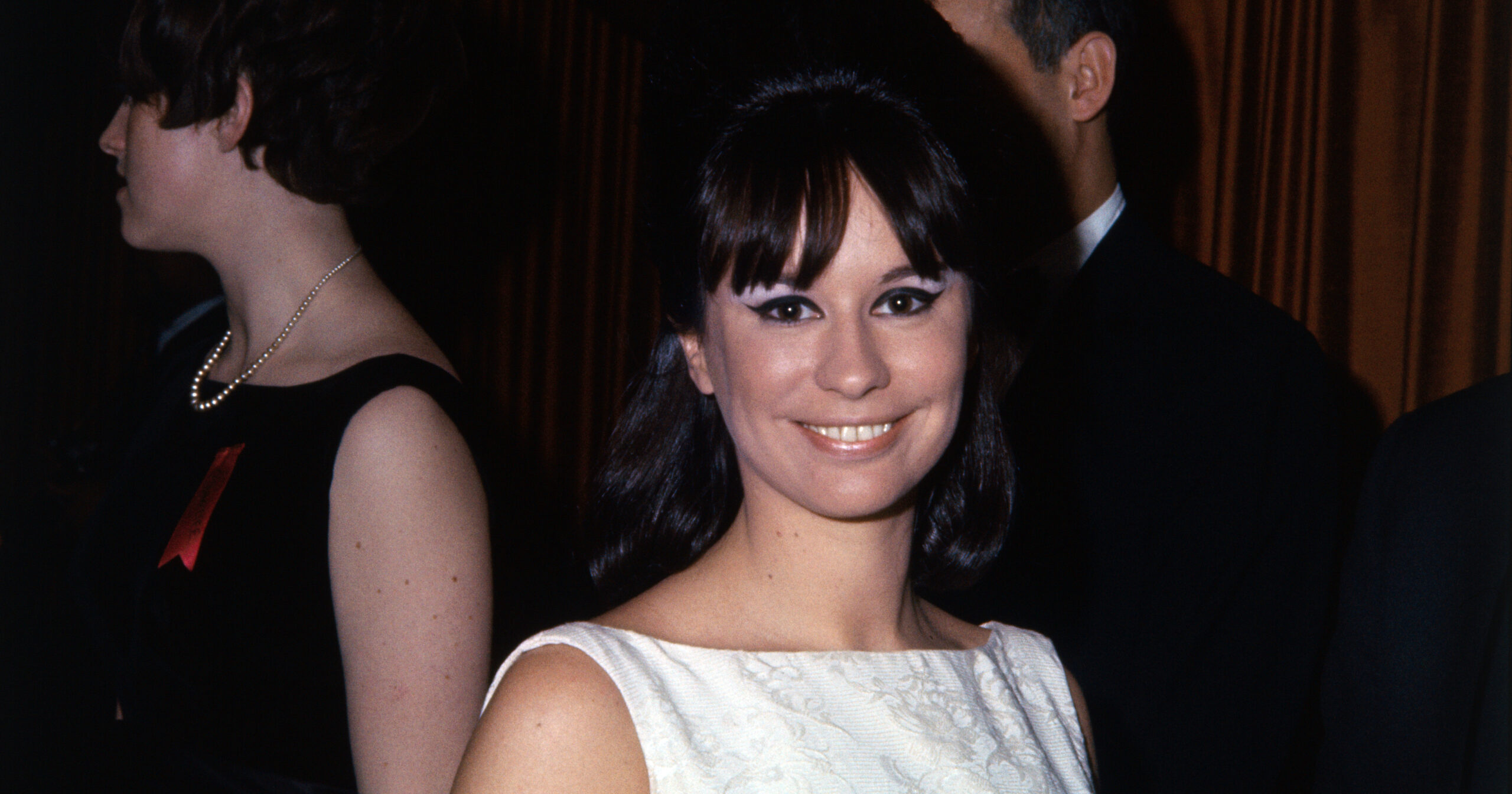 Astrud Gilberto, dreamy voice of classic song 'Girl from Ipanema', dead ...