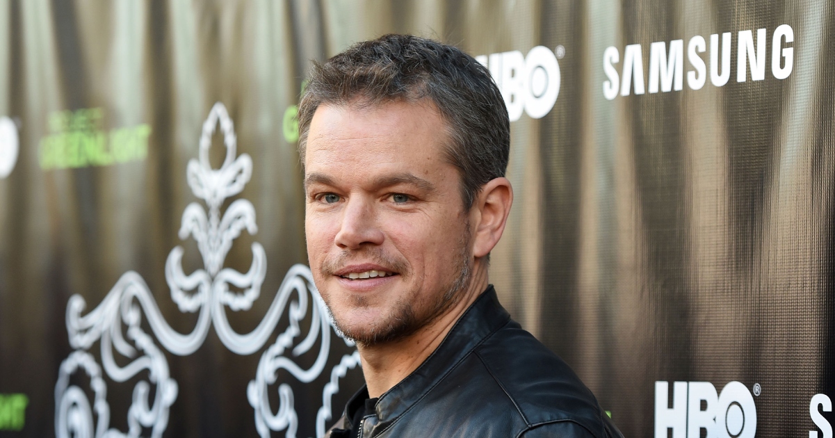 Matt Damon opens up about terrible experience kissing Scarlett ...