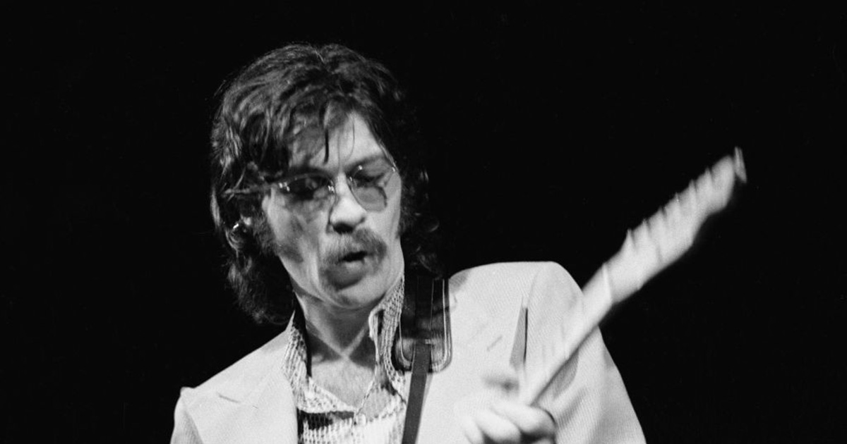 Robbie Robertson, guitarist and songwriter who led The Band, dead at 80