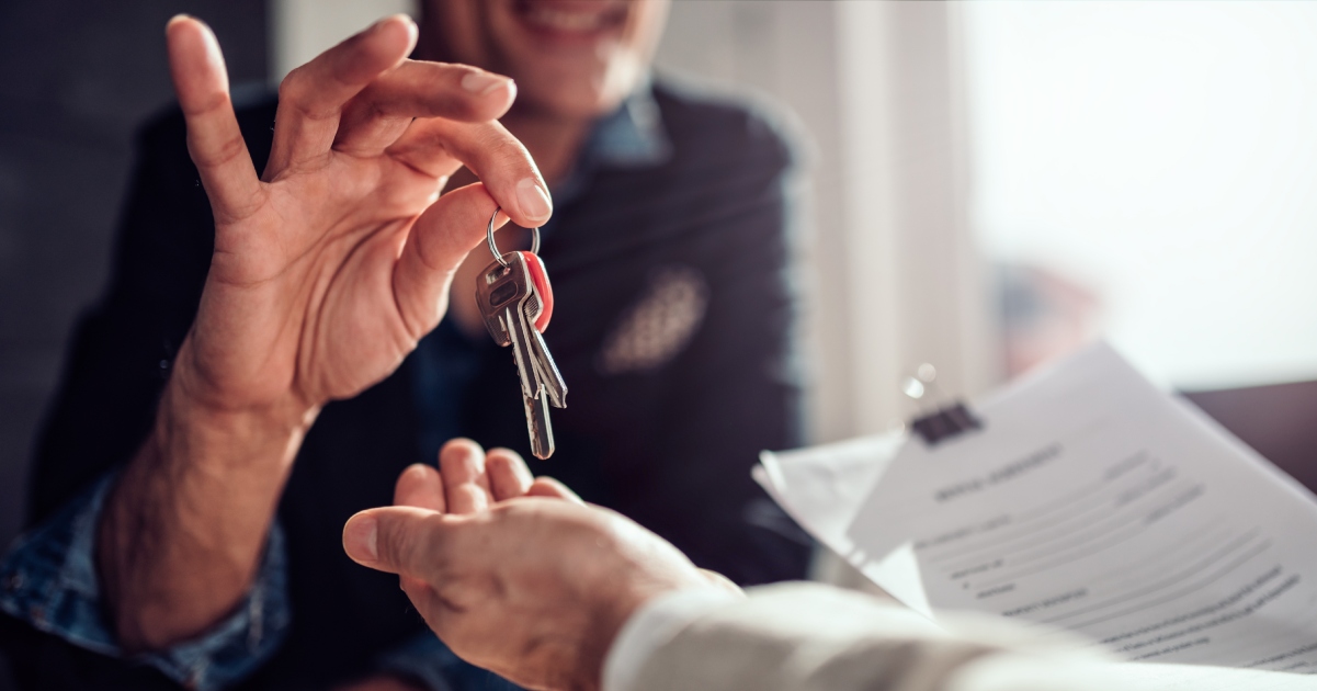 Woman's boyfriend makes shocking demand after learning she rents out ...