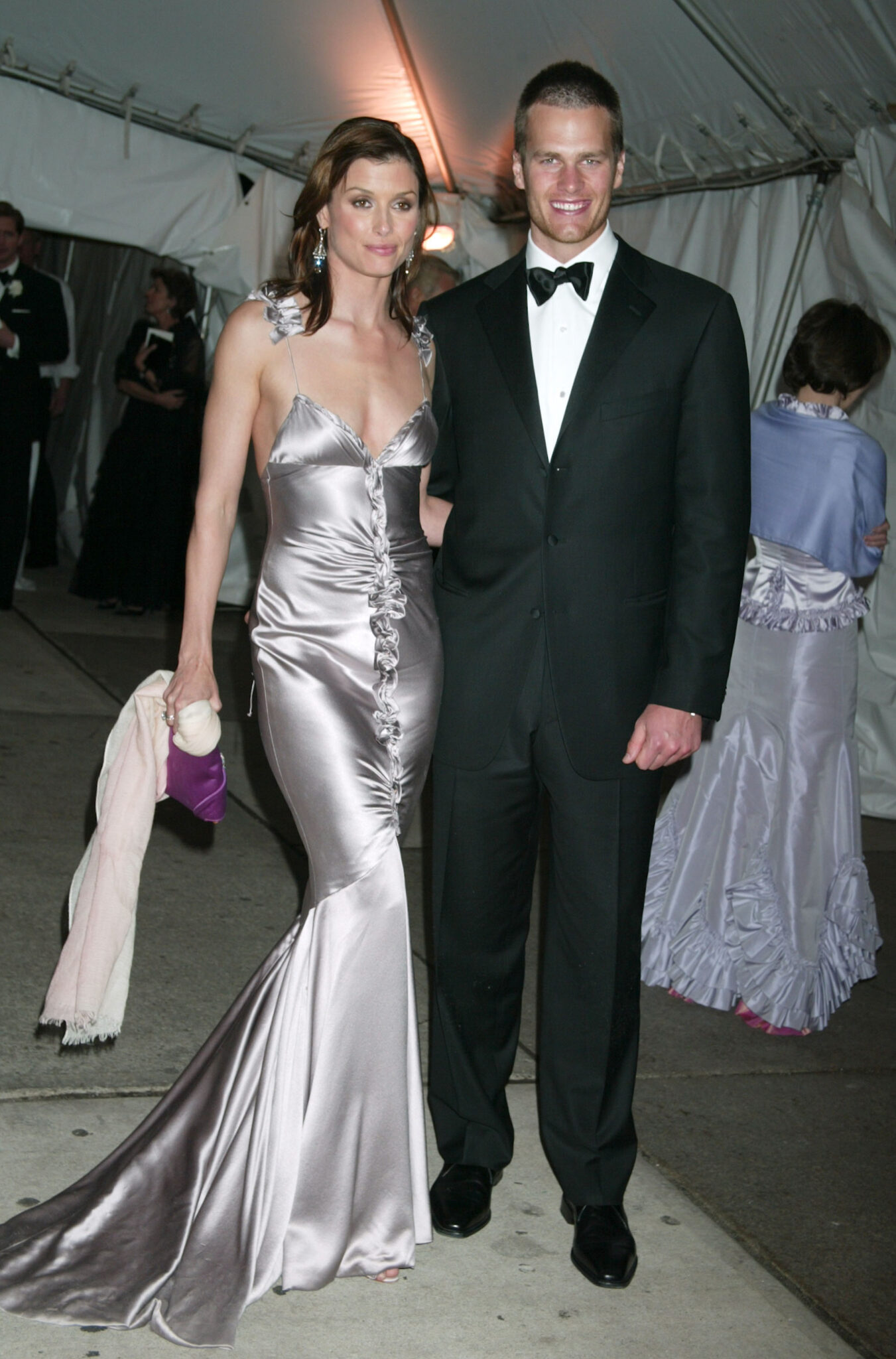 Years after her breakup with Tom Brady, Bridget Moynahan marries in a stunning ceremony ...