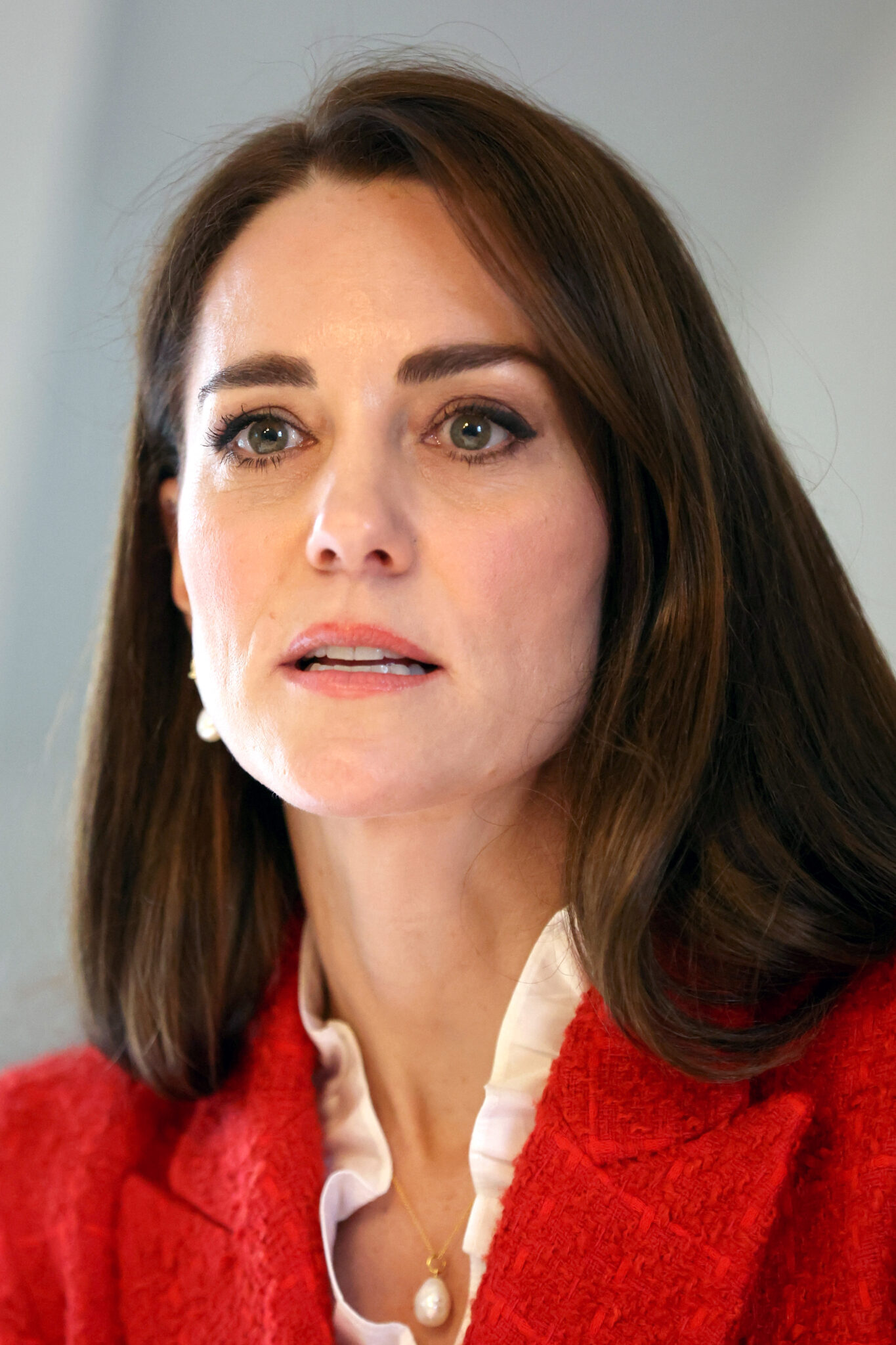 Kate Middleton sent "beautiful" letter from hospital bed to support ...
