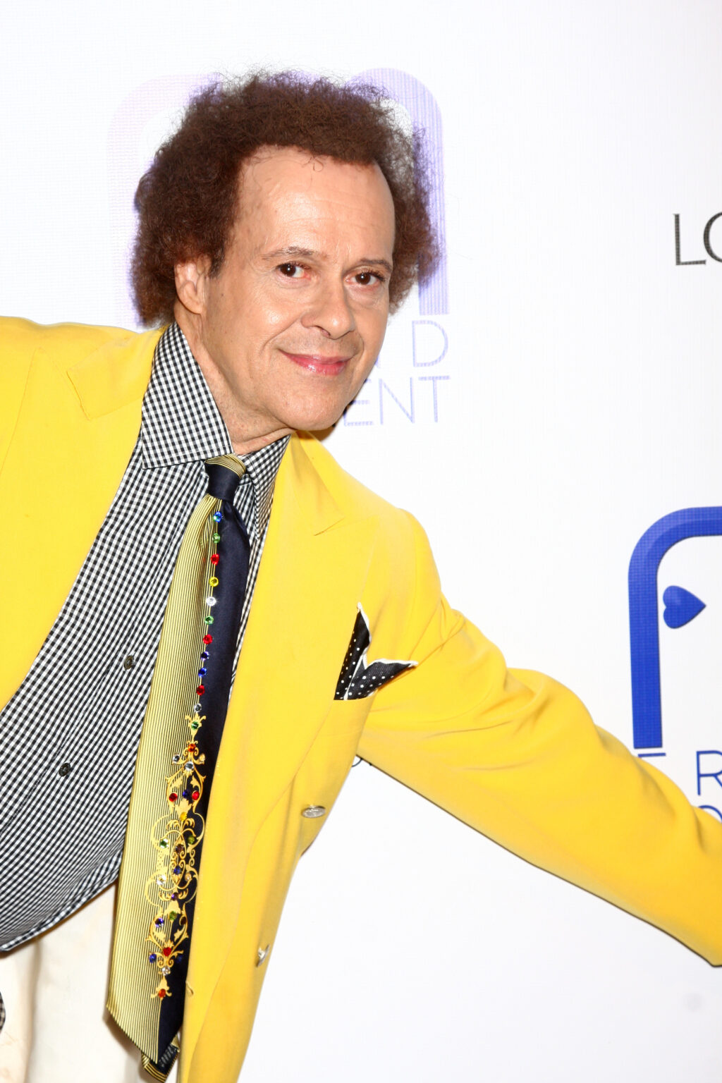 Richard Simmons reveals cancer diagnosis one day after cryptic Facebook ...
