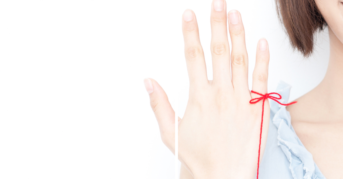 Red string tattoo on hand: Here's what it means
