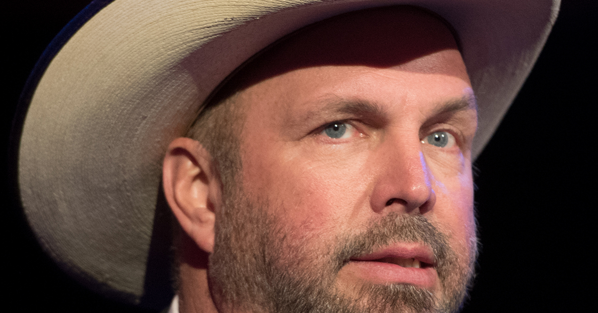 Garth Brooks' friends fear for singer's life amid latest rumors