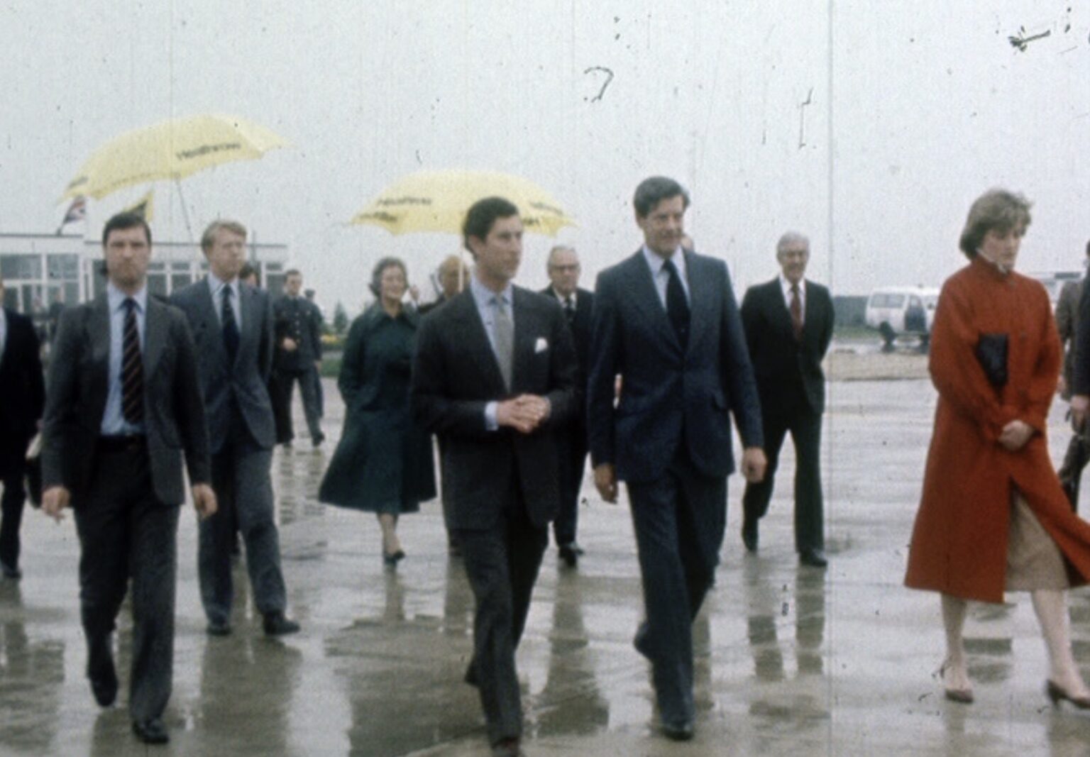The Real Reason Princess Diana Cried at Heathrow in 1981—And How It ...