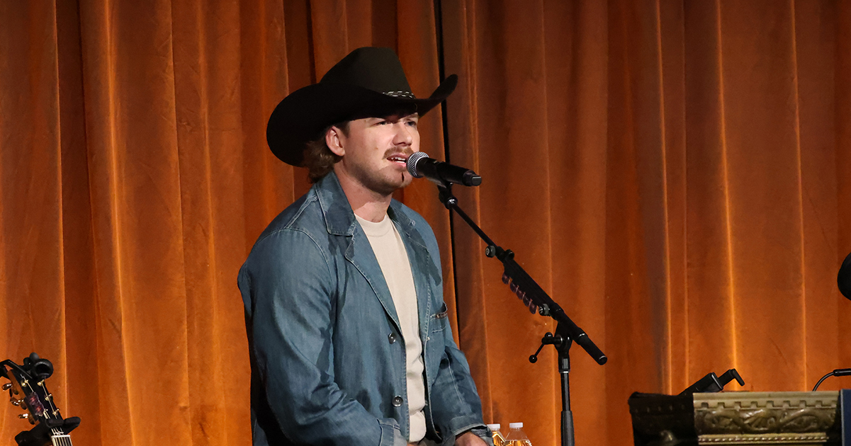 Lip reader reveals what Morgan Wallen said during bizarre SNL exit