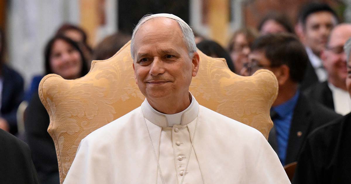 Internet reacts to Pope's 'surreal' outfit detail