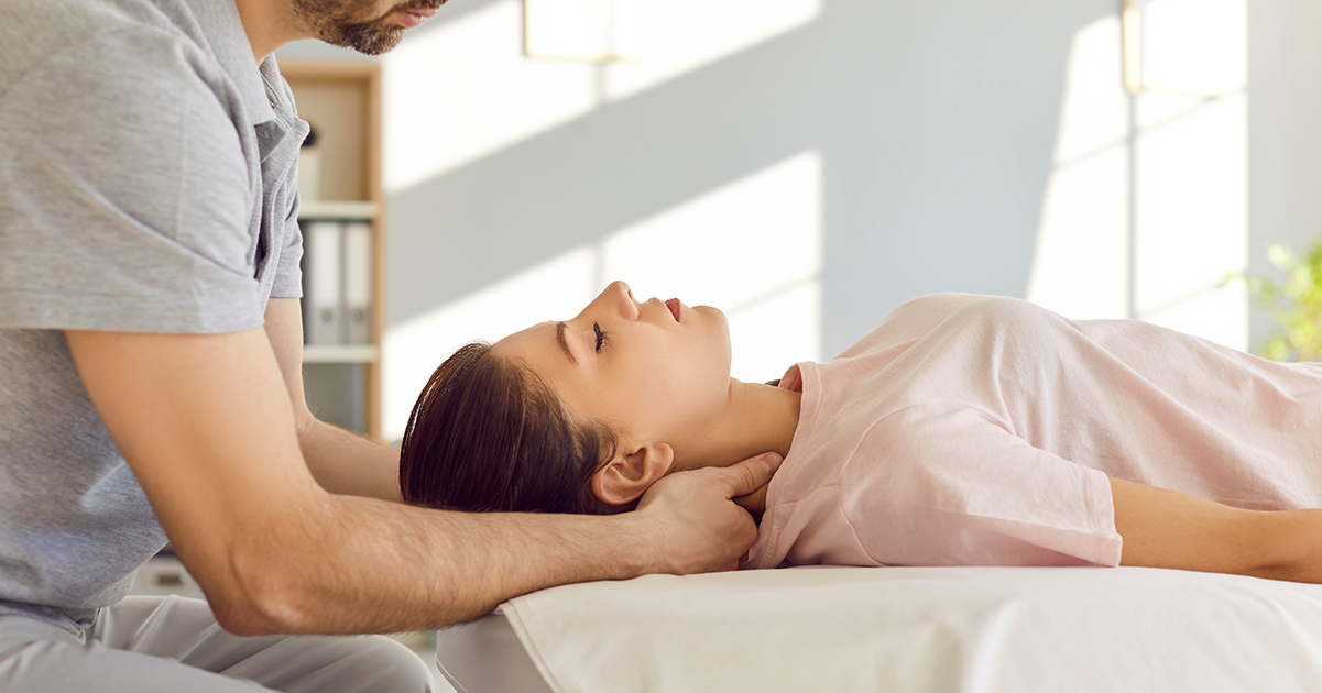 Chiropractor’s neck pop nearly kills mom of three