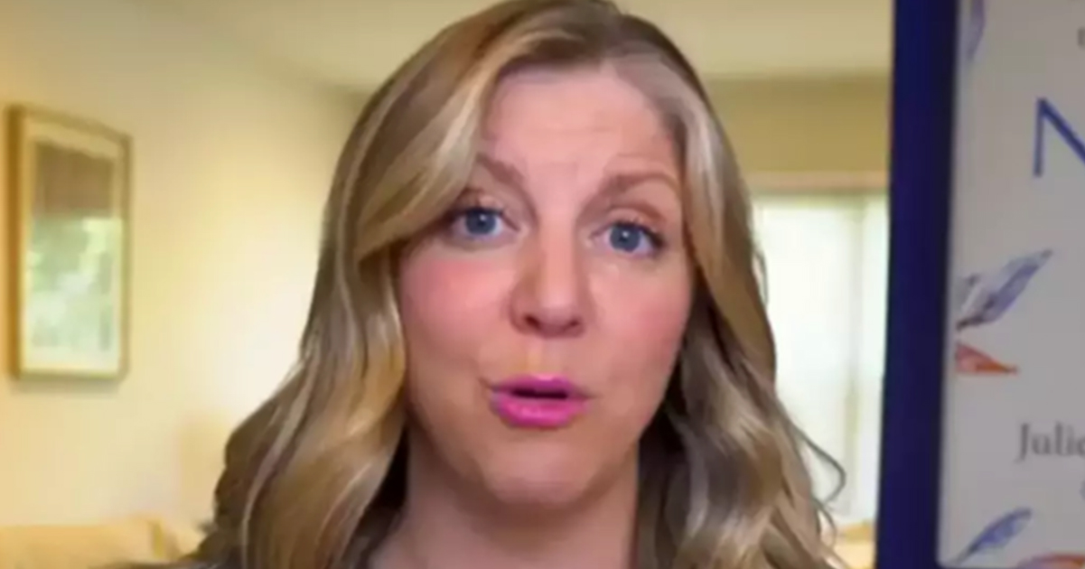 Hospice nurse reveals 3 signs people show 24 hours before dying