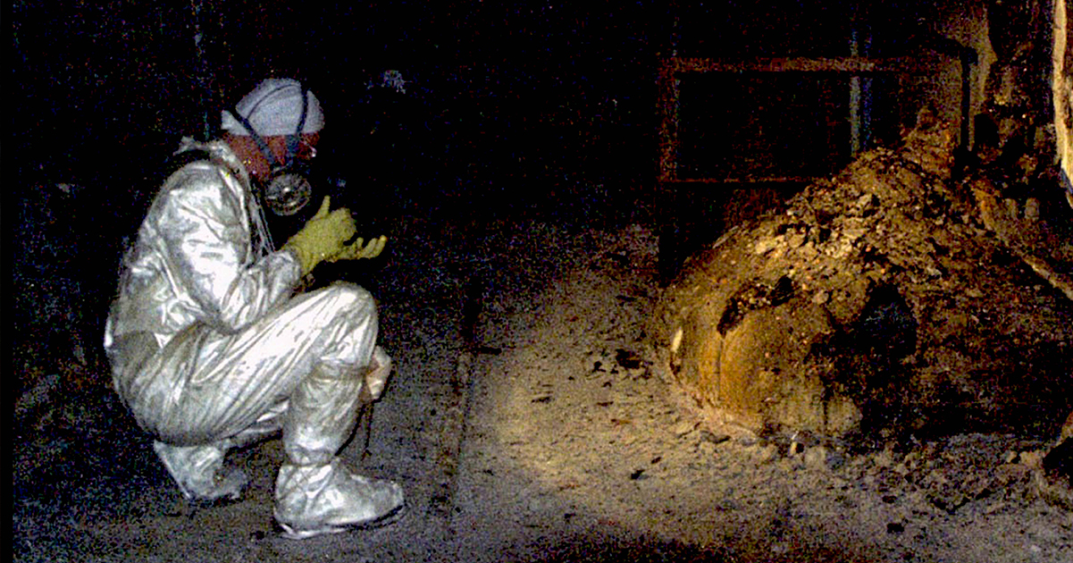 Truth behind photo of women sitting on radioactive claw at Chernobyl