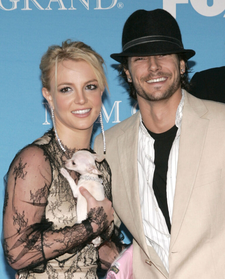 Britney Spears’ ex claims she stood in sons' rooms with 'knife'