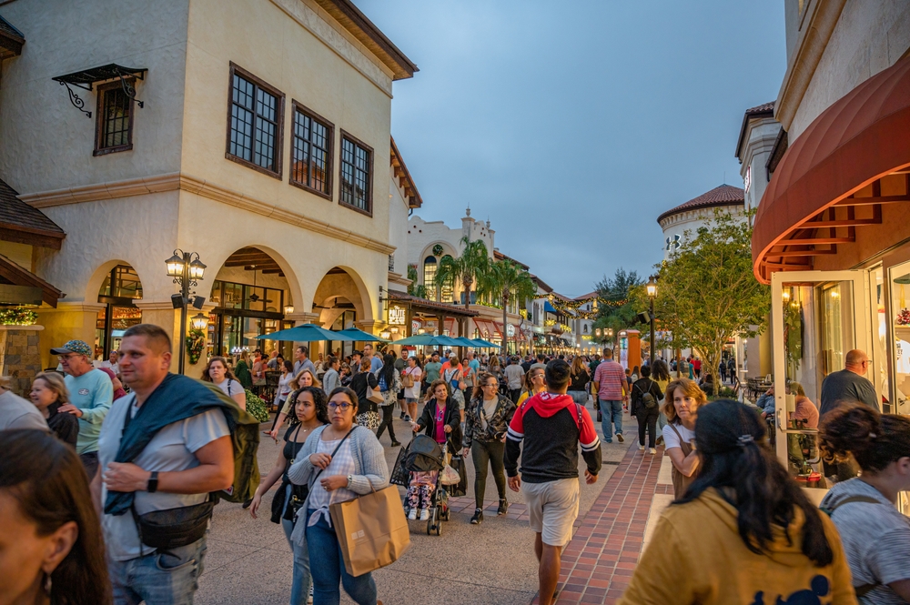 Couple defend 22 kids amid court battle over $70K Disney vacation