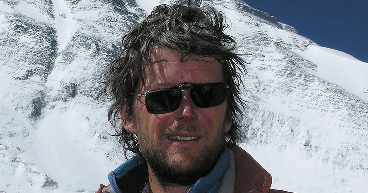 Left for dead on Everest: The miraculous survival of Lincoln Hall