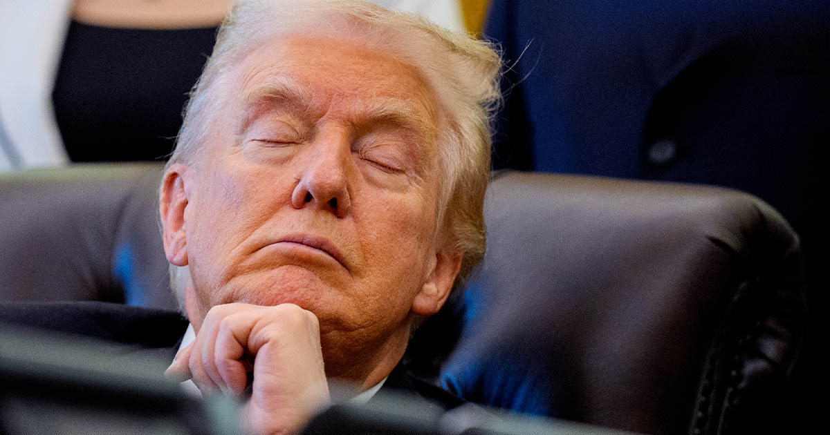 Trump claims he’s ‘not a sleeper’ despite being seen ‘passed out’ in ...