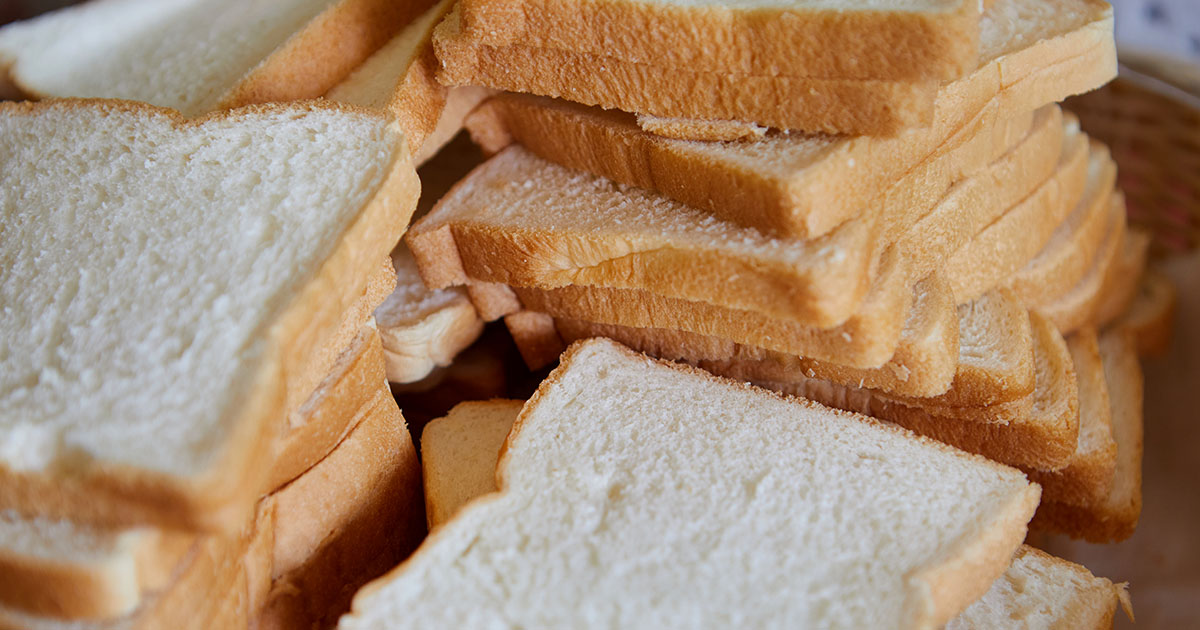 Human biologist issues serious warning for white bread