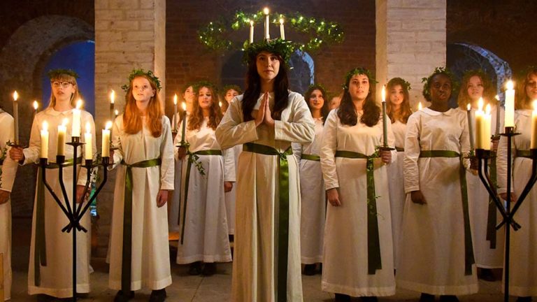 Lucia i SVT 2022 – tv-tid: Så sänds traditionella firandet på Luciamorgon