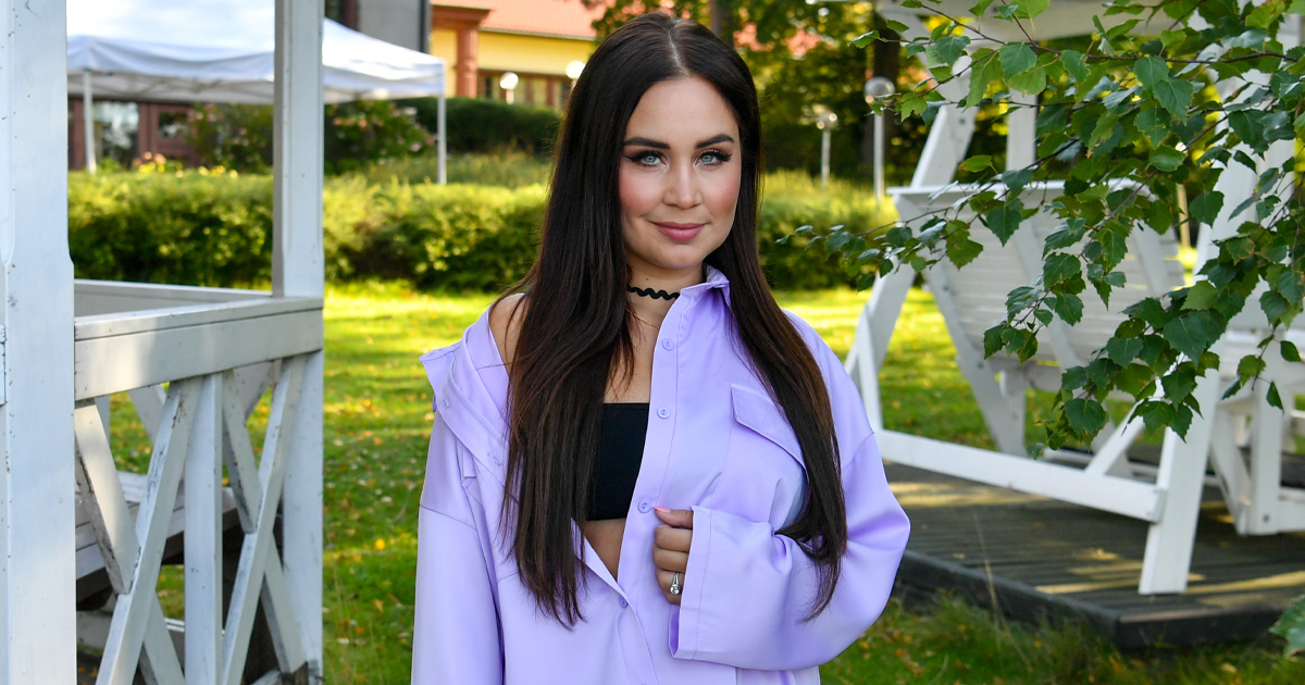 Anna Abreun kuuma bikinikuva villitsi Benjamin Peltosen