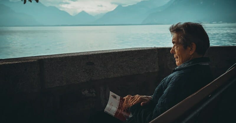 Kvinde spørger hvordan man håndterer sorgen når nogen tæt på dør: Den ...