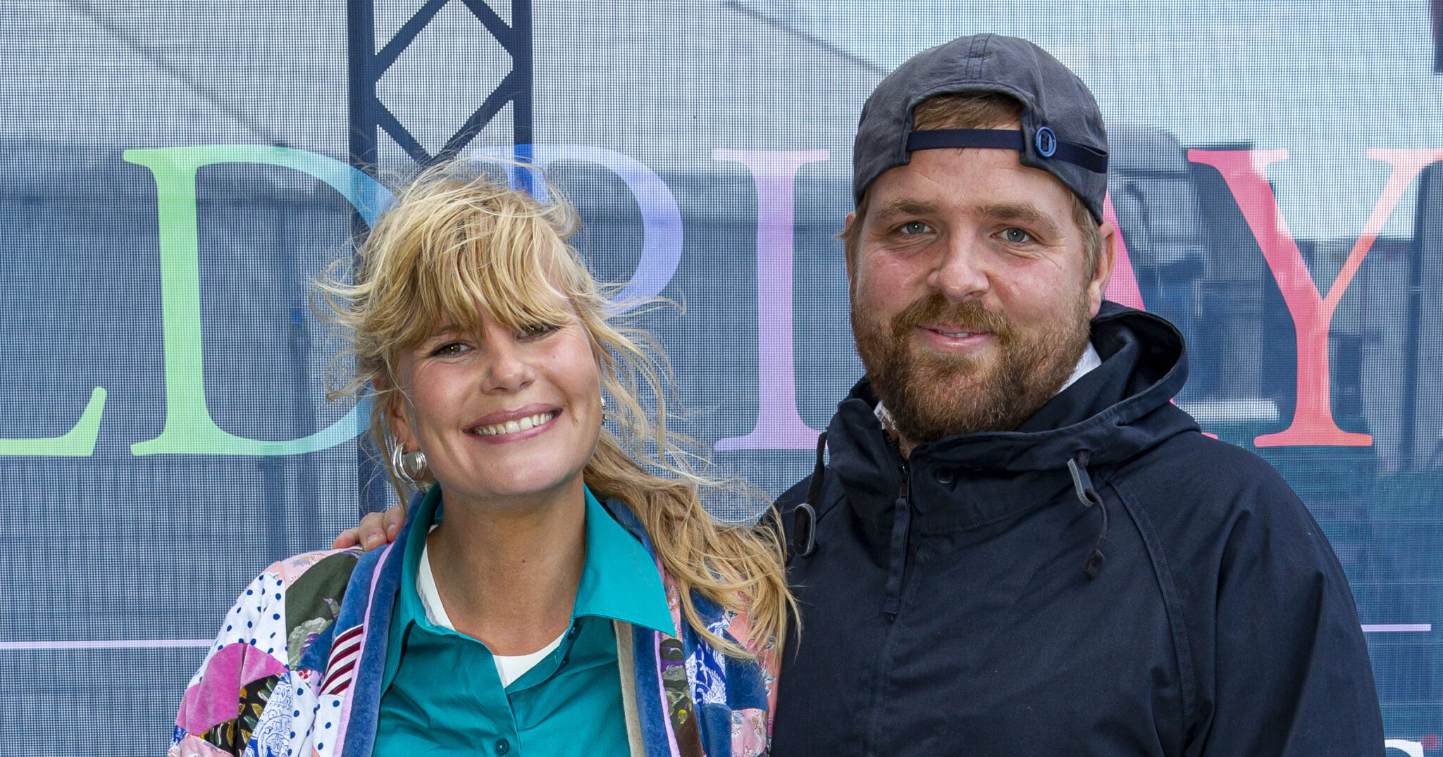 Se det flotte billede: Sofie Linde viser kærlighedstatovering frem