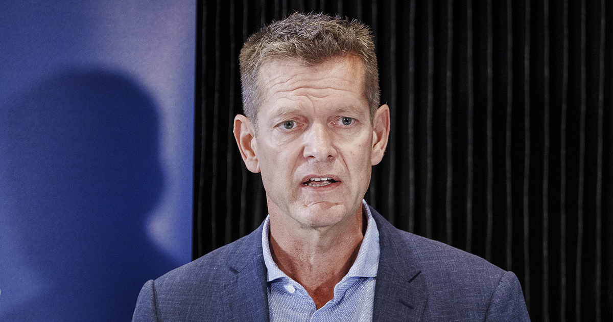 Søren Brostrøm langer ud efter dansk hygge: Vi ryger og drikker for meget