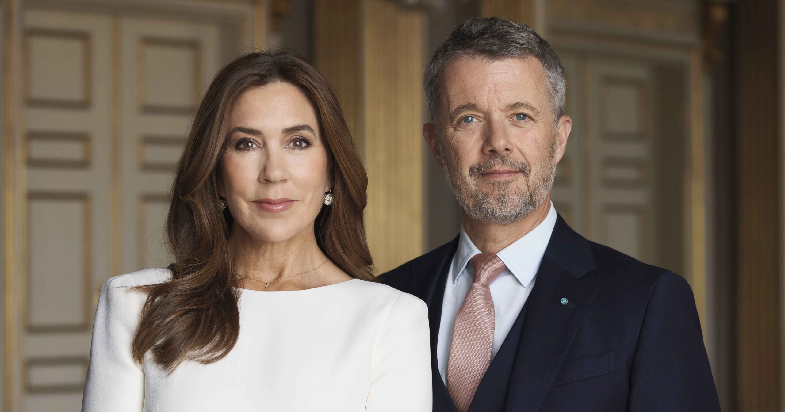 Sød detalje får folk til at juble over Marys nye portræt