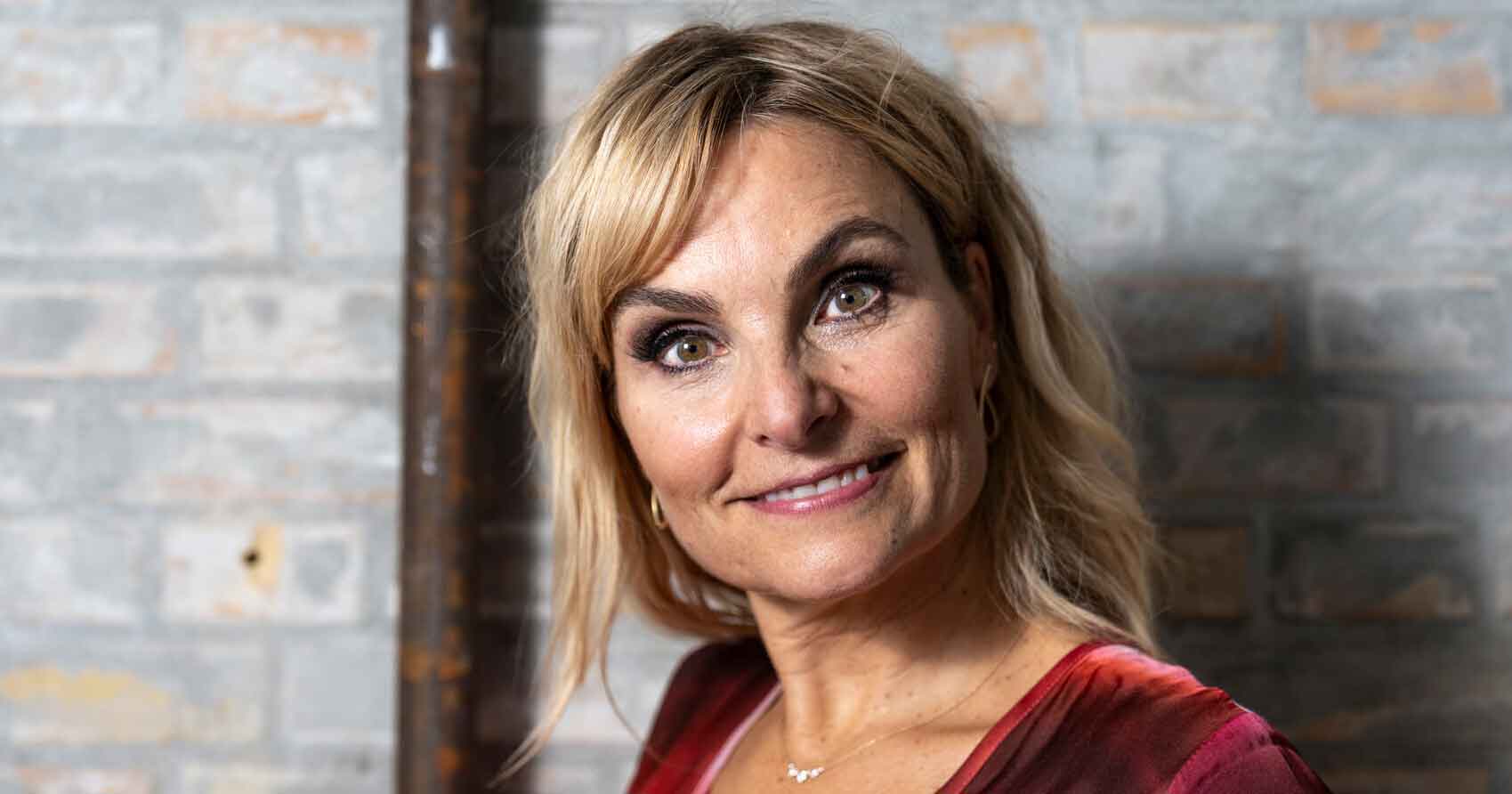 Romantisk bryllupsrejse venter Michèle Bellaiche