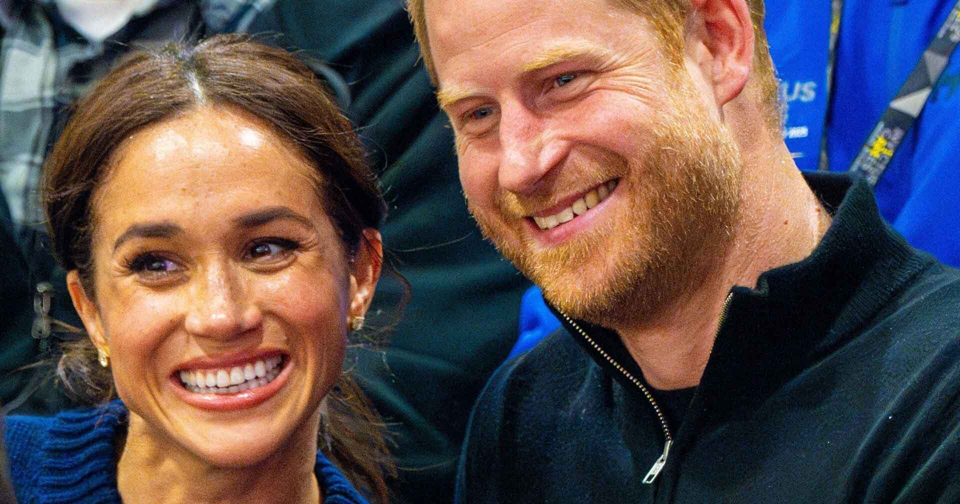 Hertuginde Meghan viser børnene frem