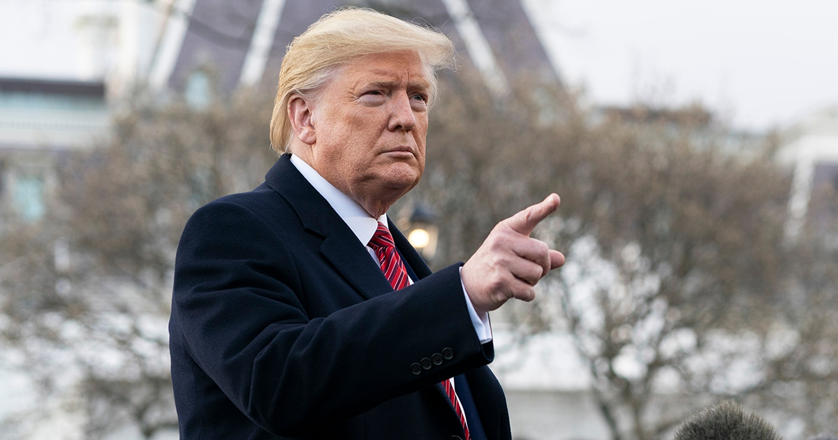 Donald Trump truer med militæraktion