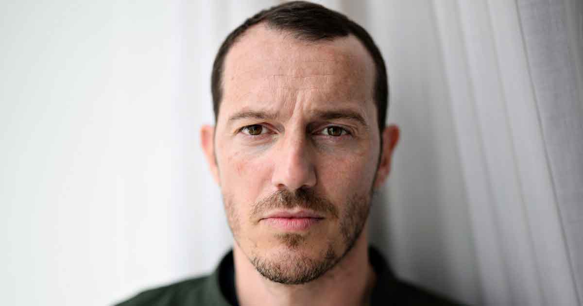 Dødsfald i familien fik konsekvens for Simon Sears