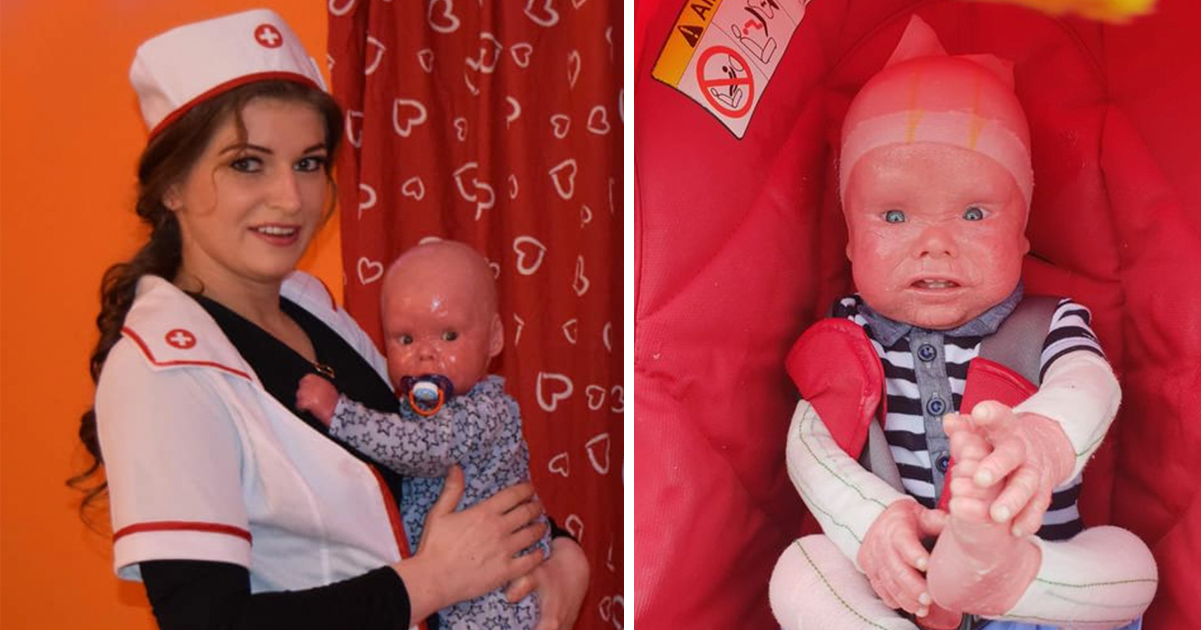 Die Leute verwechseln ihren kleinen Jungen mit einer Plastikpuppe