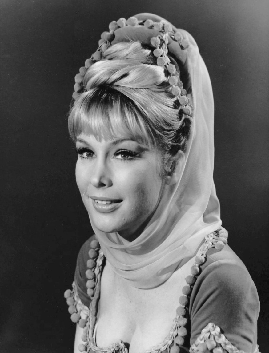 Barbara Eden fa una rara apparizione sul red carpet a 91 anni